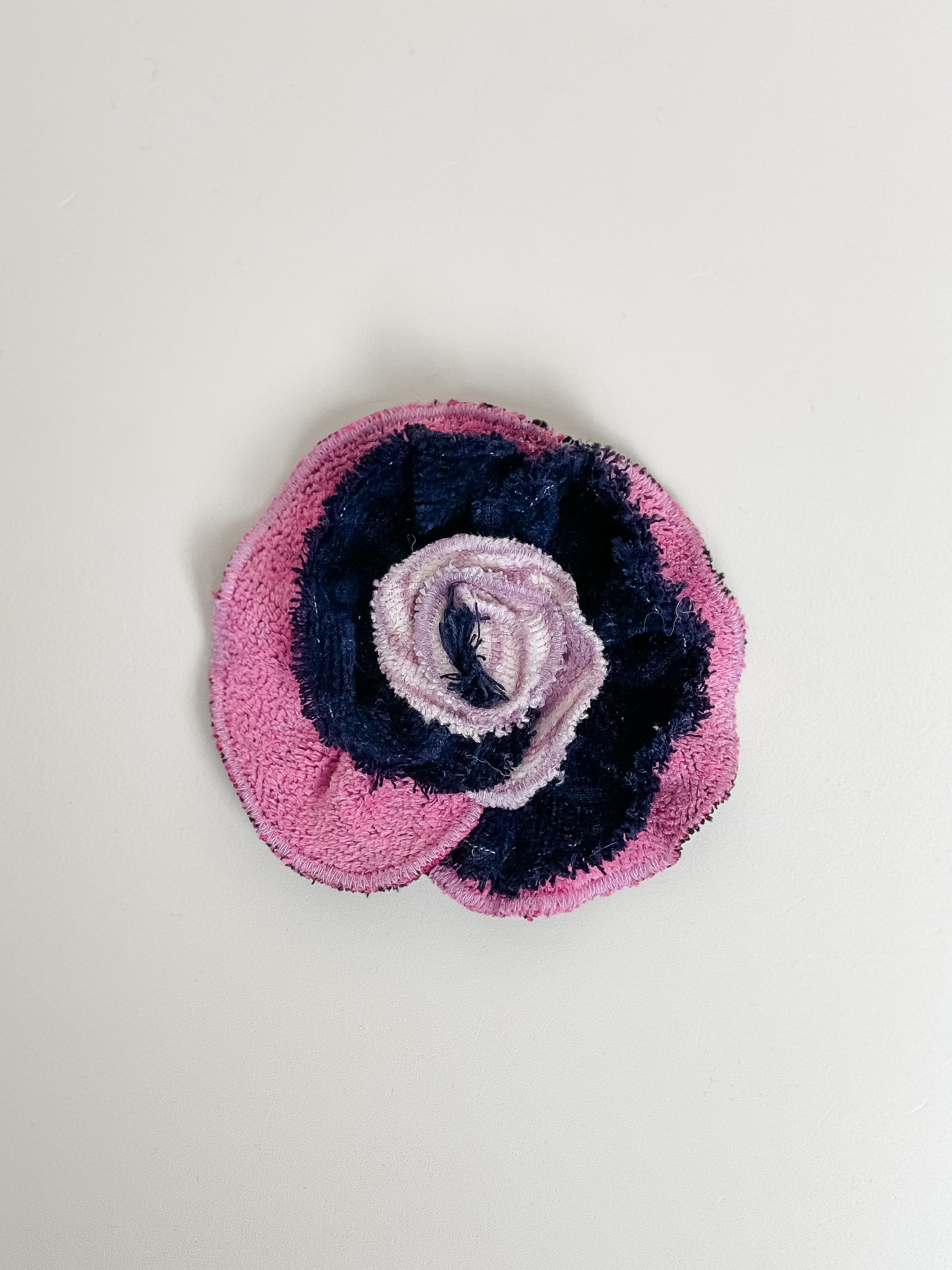 Re/lax Rosette #1 by Leigh – Re/lax Remade